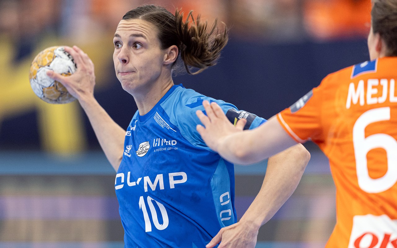 TREEDT INGER SMITS DIT WEEKEINDE IN DE VOETSPOREN VAN BROER KAY? | Handbalstartpunt - Dé ...